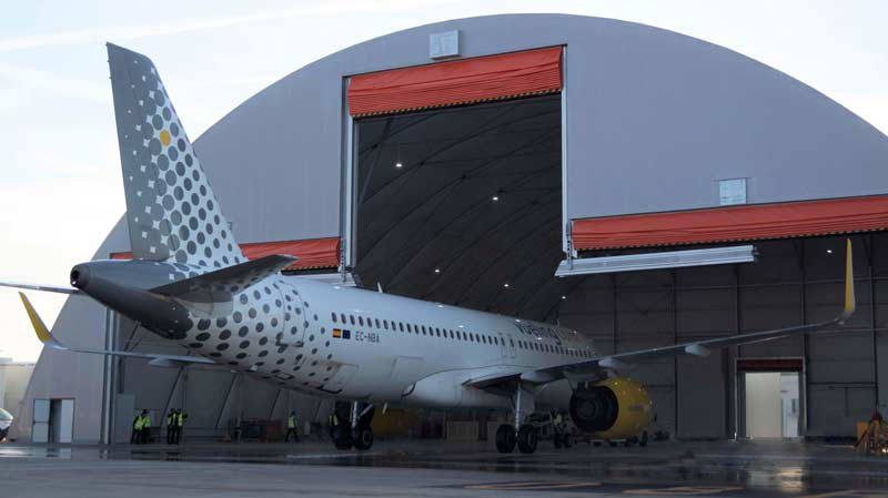 HANGARES - Grupo Plus